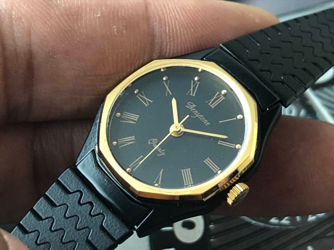 倉底 NOS 法國 BENYTONE 黑金 八角尊達款 活動耳 石英 女裝錶 22.5MM, 女裝, 手錶及配件, 手錶 - Carousell