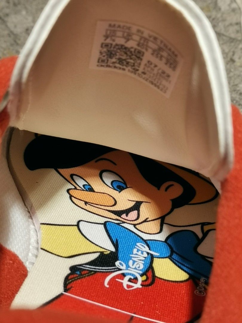 ADIDAS Originals Disney Pinocchio Stan Smith, Men's Fashion, Footwear ...