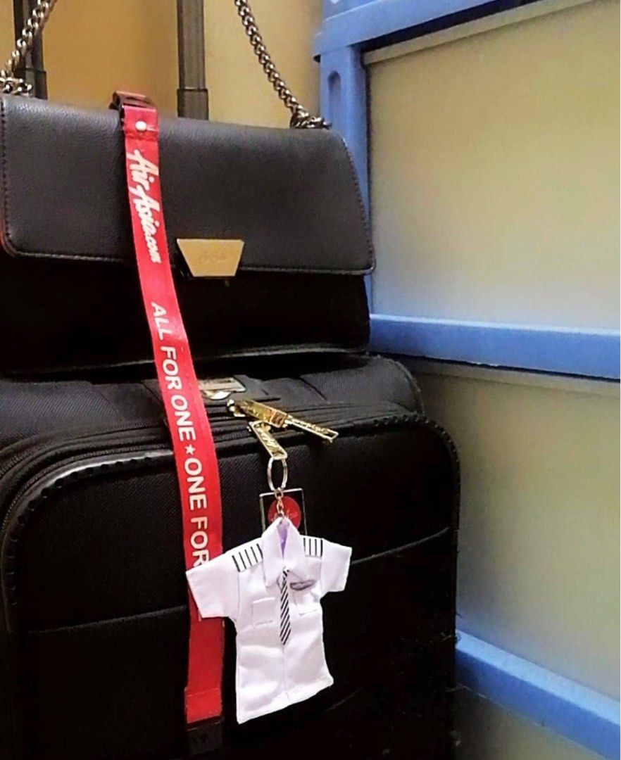 AIRASIA PILOT MINI UNIFORM KEYCHAIN, Hobbies & Toys, Collectibles ...