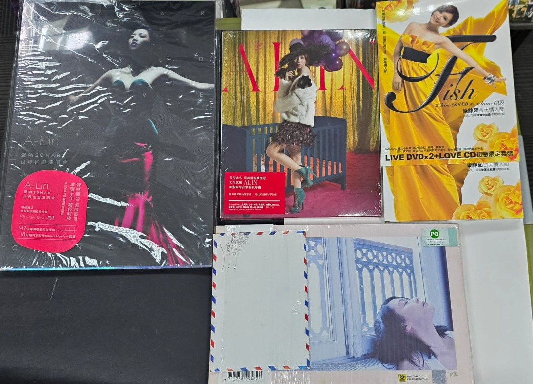A-Lin, 梁靜茹 Fish Leong, 劉若英 Rene Liu 絕版超級限量大型中文專輯 ($40-$60 individual ...