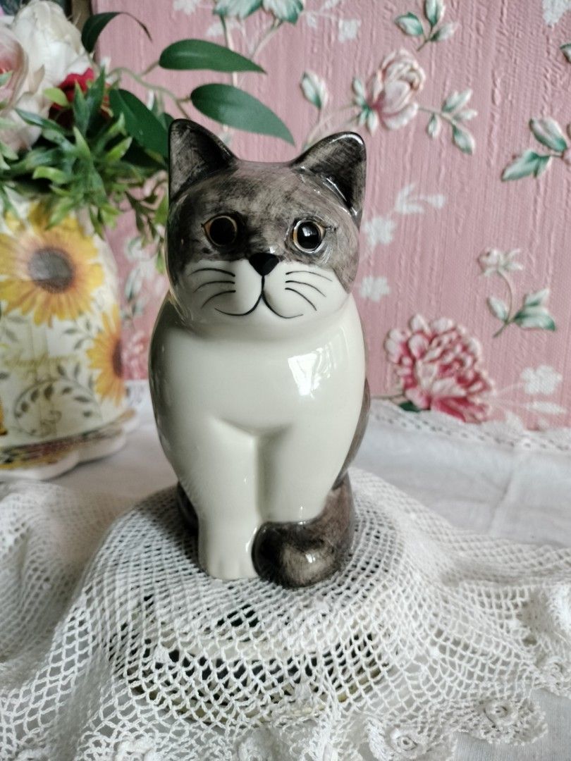 Black and White Tabby Cat Figurine Coin Bank, Hobbies & Toys ...