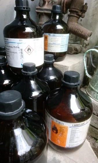 Botol Bekas Apotek Bahan Dekorasi Vintage, Antik, Pajangan di Carousell