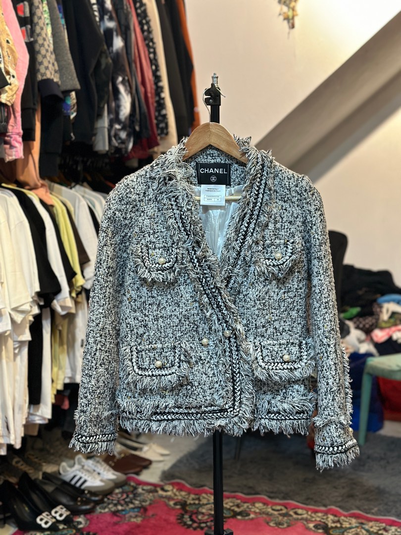 Chanel " Tweed Silver Chip Szacon ", Luxury, Apparel on Carousell