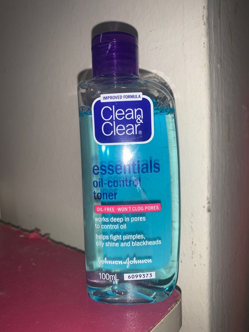Clean & Clear Essentials Oil Control Toner 100ml, Beauty & Personal ...