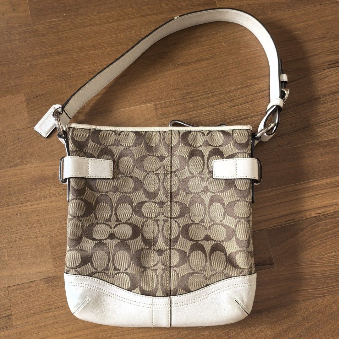COACH Signature Logo Shoulder Bag, Luxury, Bags & Wallets on Carousell