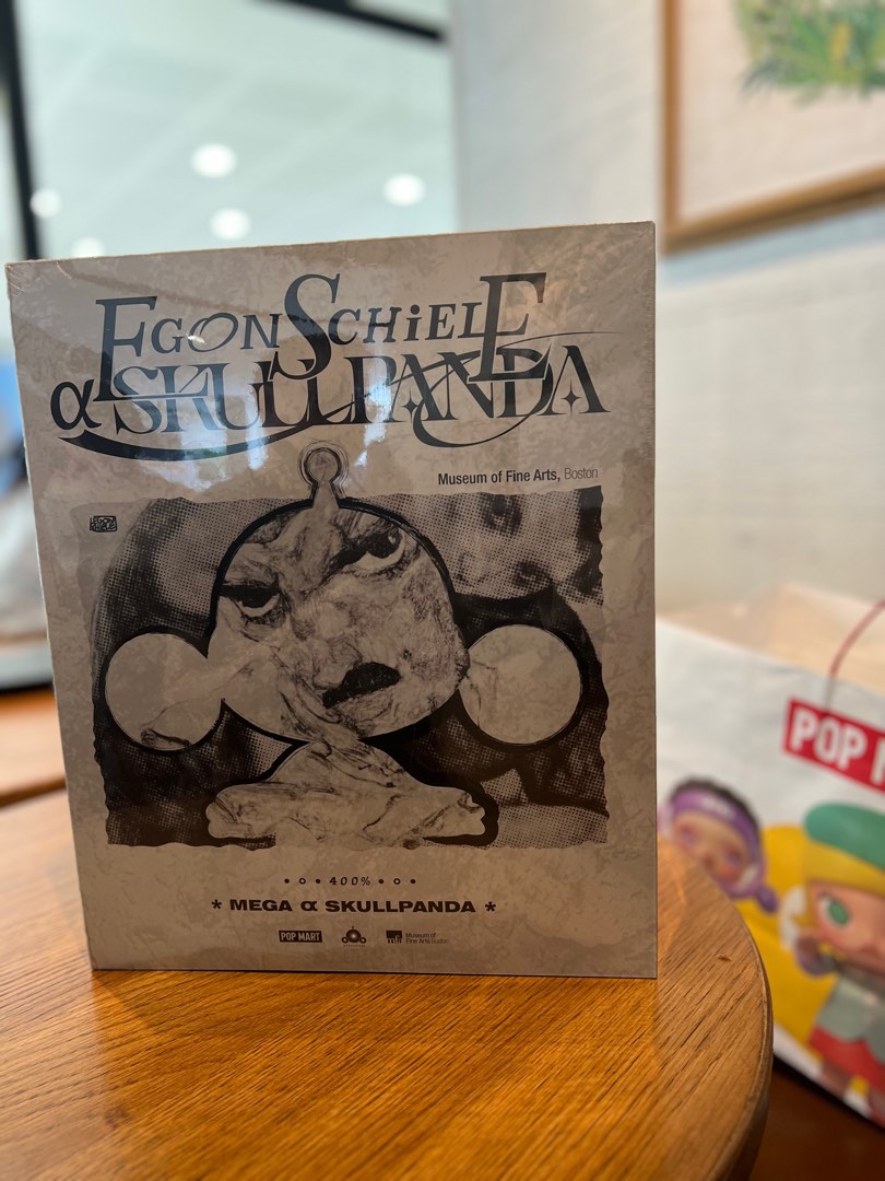 MEGA SKULLPANDA EGON SCHIELE 400%, Hobbies & Toys, Toys & Games on ...