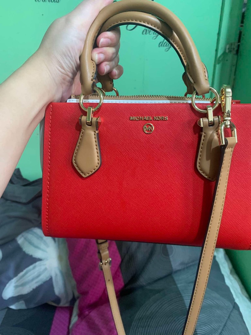 Michael Kors Marilyn Small Color-Block Saffiano Leather Satchel, Luxury, Bags & Wallets on Carousell