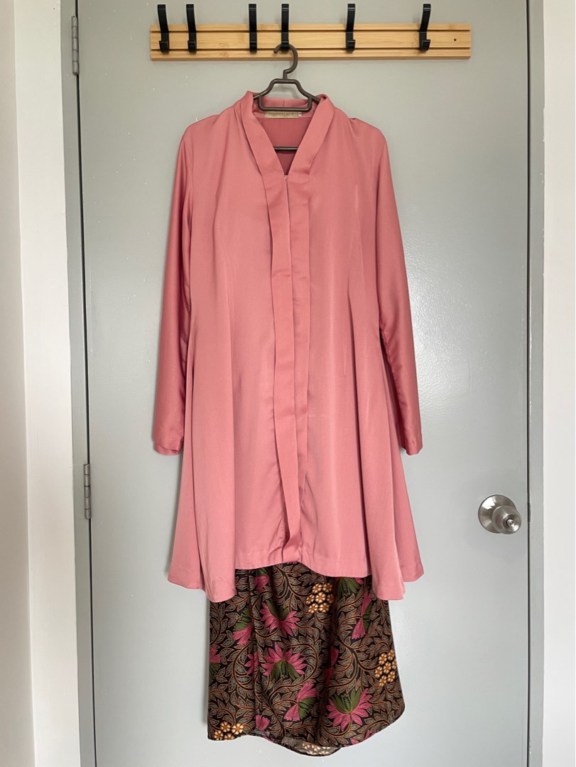 Minimalace Kebarung/ kebaya labuh, Women's Fashion, Muslimah Fashion ...