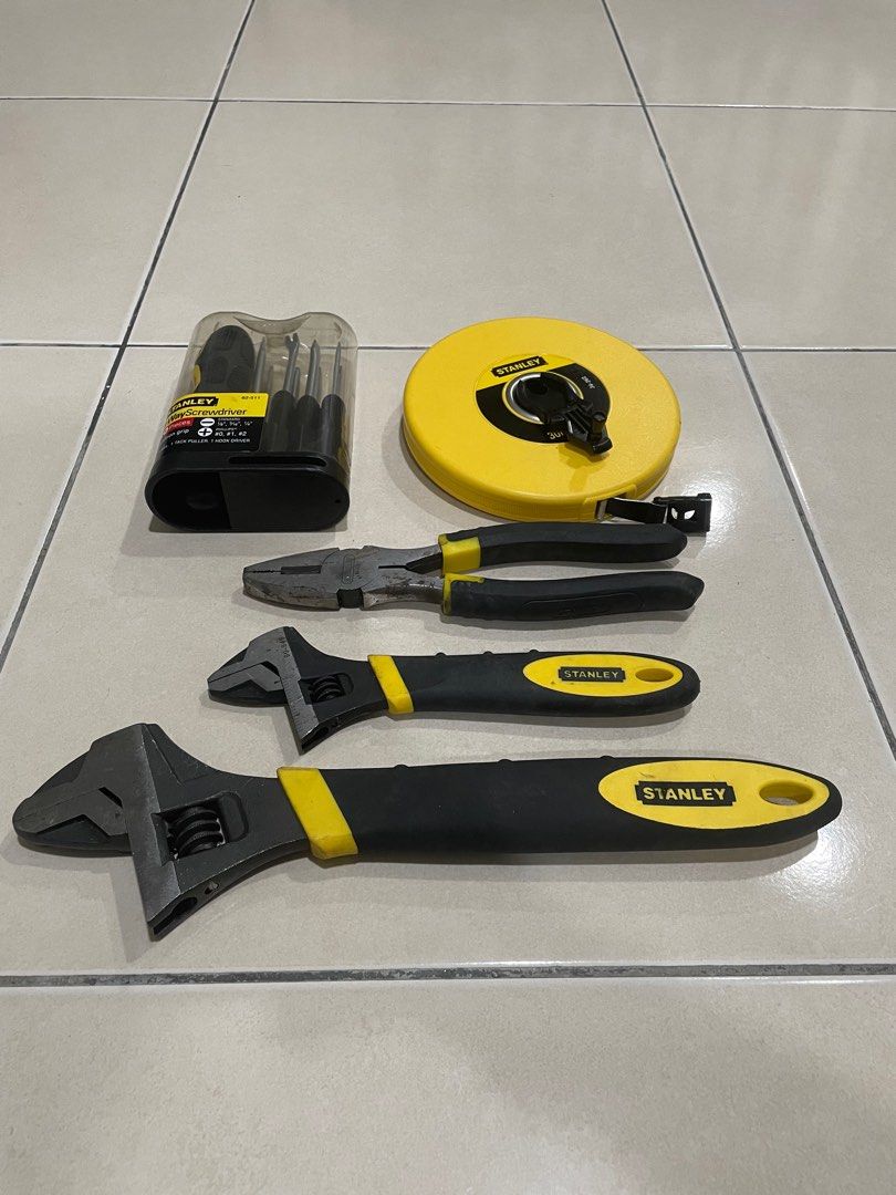 Stanley Spanar & Screw Driver, Furniture & Home Living, Home ...