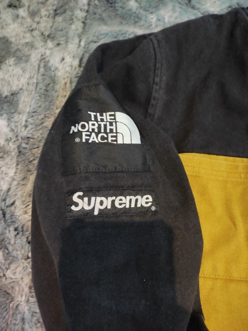 Supreme x TNF Jeket, Luxury, Apparel on Carousell