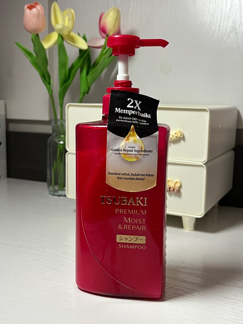 Tsubaki Premium Moist & Repair Shampoo 490ml, Kesehatan & Kecantikan, Perawatan Rambut di Carousell