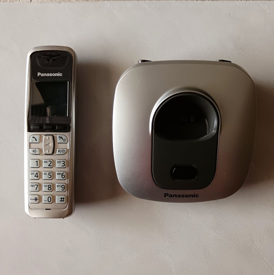 VINTAGE Panasonic Digital Cordless Telephone Handset Model KX-TG6411 ML ...