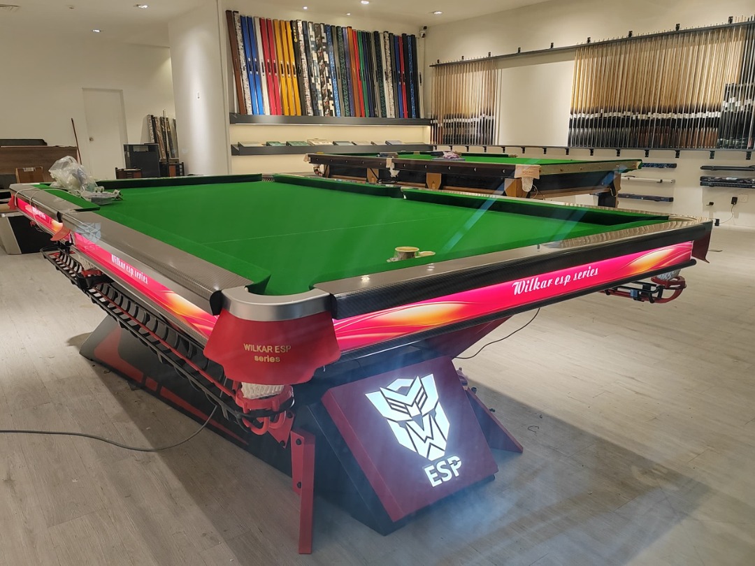 WILKAR ESP Series - 8 Balls Pool Table 9ft x 5ft, Sports Equipment ...