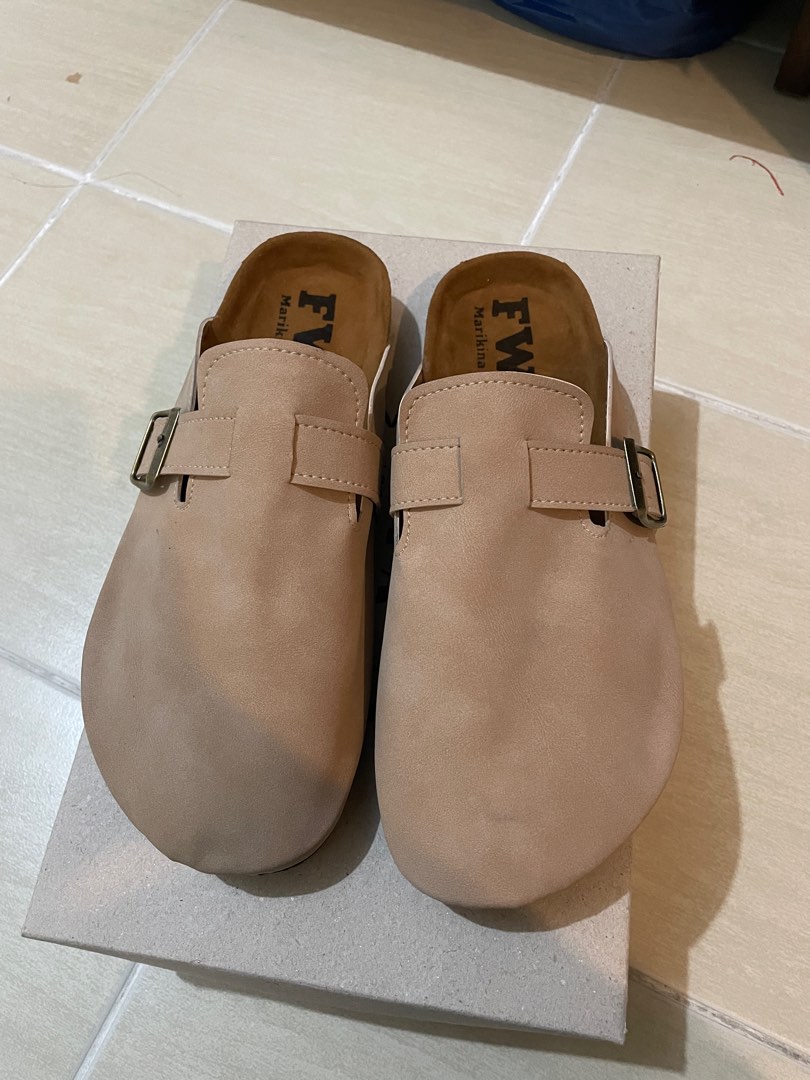 Beige Marikina Clogs, Women's Fashion, Footwear, Slippers and slides on ...