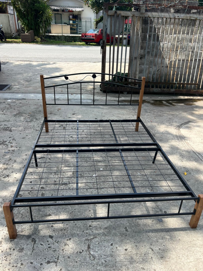 Heavy Duty Besi Solid Wood Katil Queen Bed Frame Steel, Furniture ...