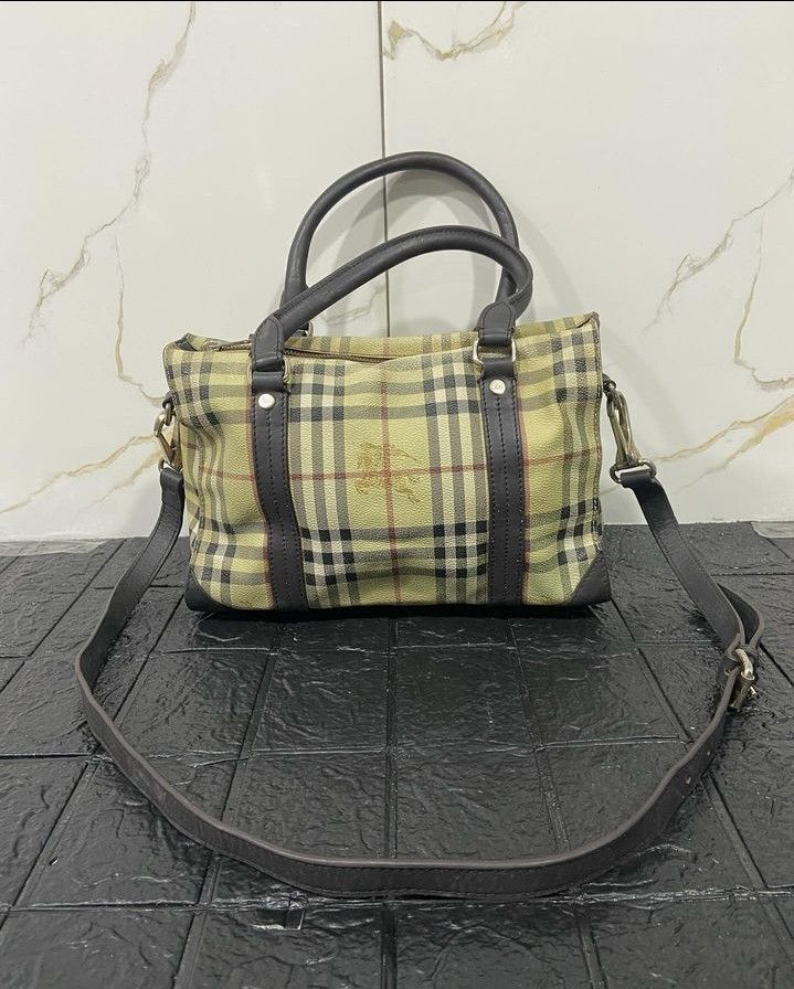 BURBERRY MADE IN ITALY FULL KULIT ASLI, Fesyen Wanita, Tas & Dompet di ...