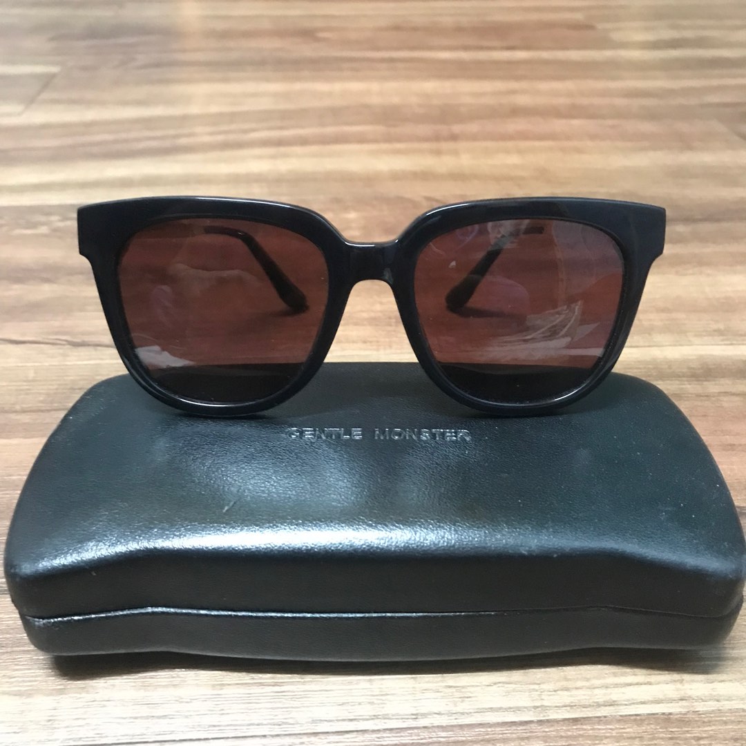 Cermin Mata Gentle Monster Absente, Women's Fashion, Watches ...