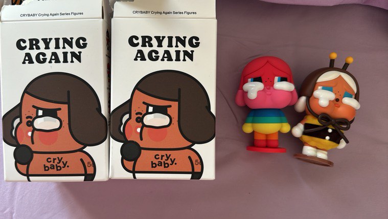 Crying again popmart bee and rainbow. Authentic with receipt Php800 ...