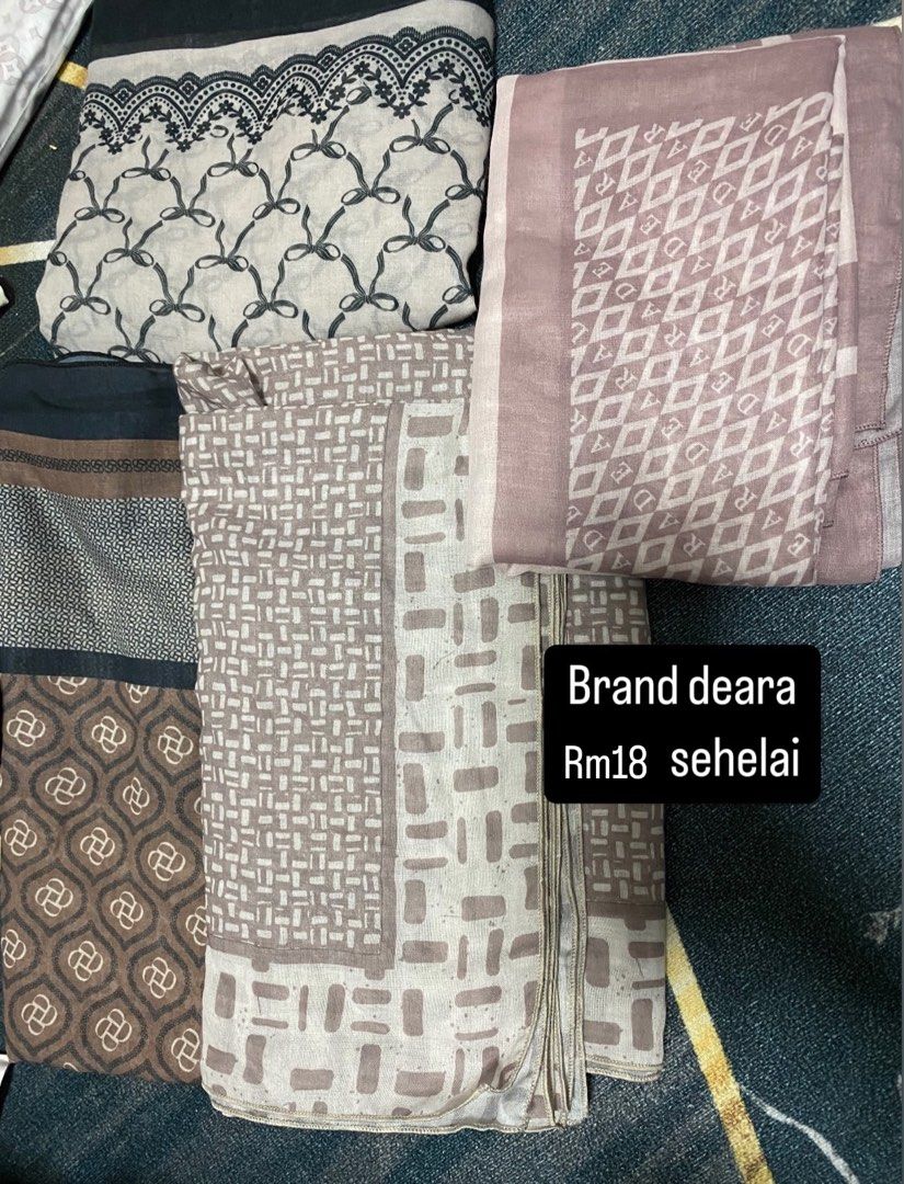Deara hijab preloved, Women's Fashion, Muslimah Fashion, Hijabs on ...