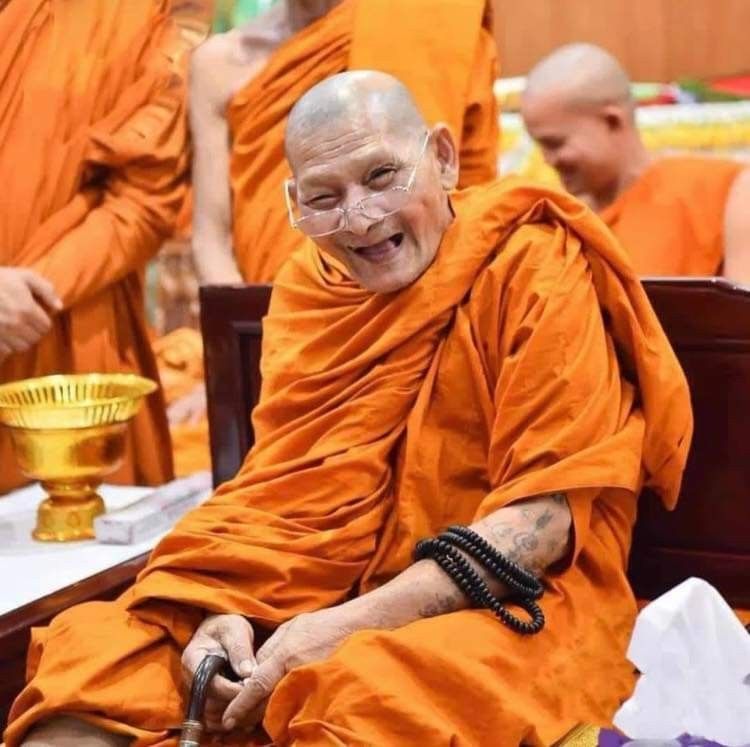Famous Monks in Thailand Natural Shell Bia Kae Phra Phong Duang Setthi ...