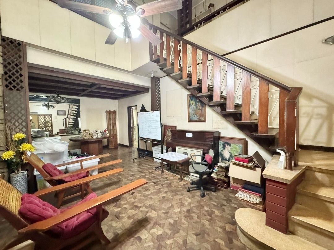 FOR SALE - Old house with commercial space and warehouse in Scout ...