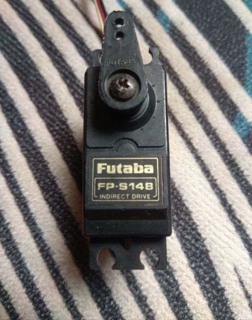 Futaba rc servo, Hobbies & Toys, Toys & Games on Carousell