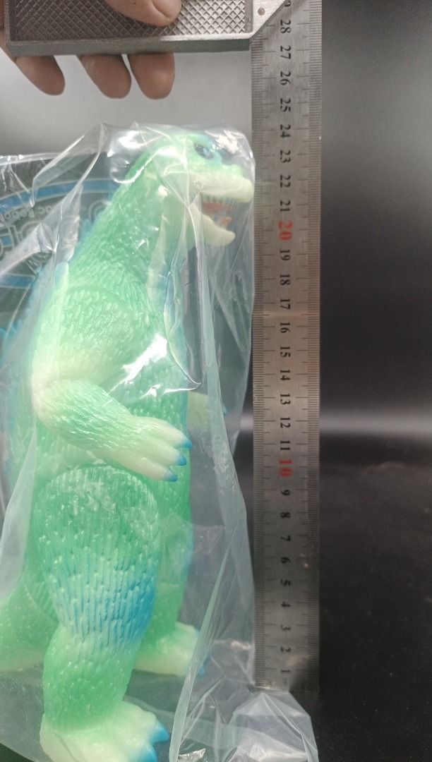 Gigabrain Godzilla 1965 Glow in the Dark GID Japan Sofubi, Hobbies ...