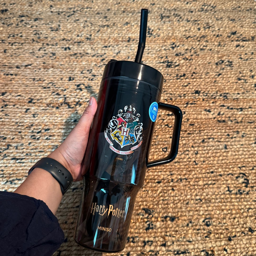 Harry Potter x Miniso Tumblr 1250ml with Keychain, Furniture & Home ...