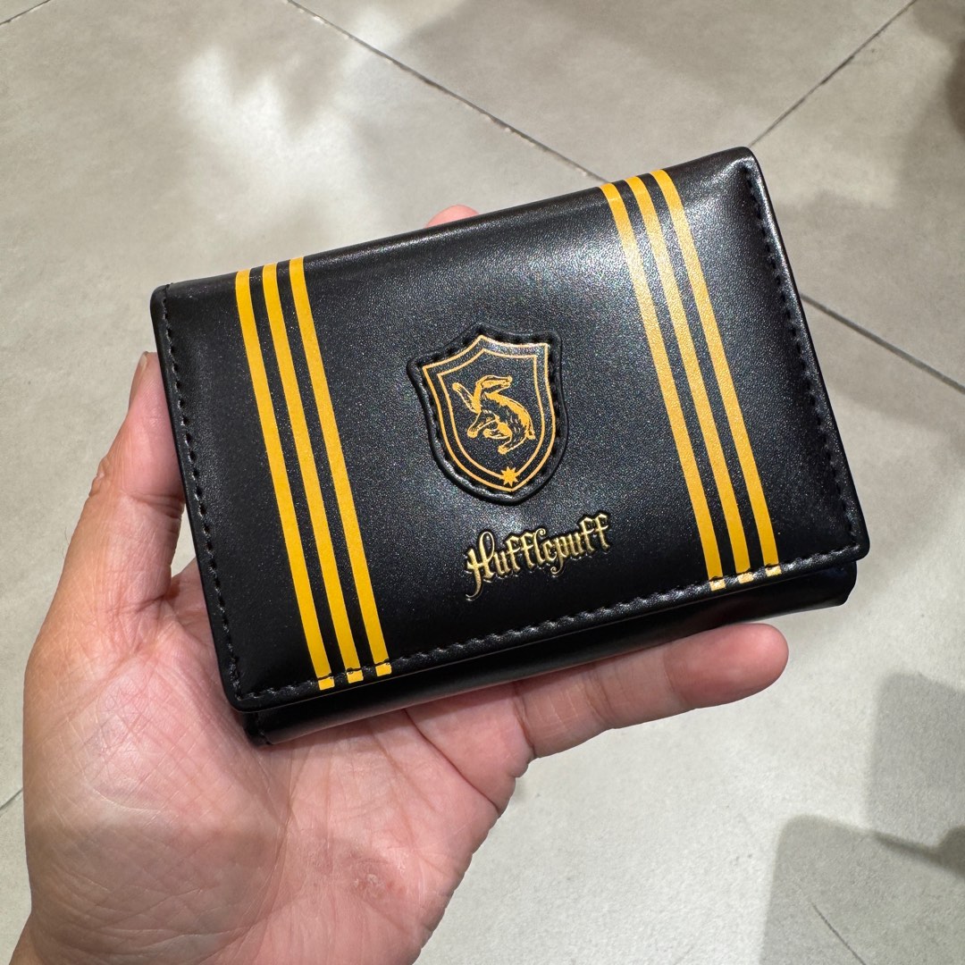 Harry Potter x Miniso Hufflepuff Wallet, Women's Fashion, Bags ...