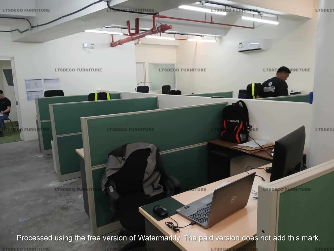 HIGH PANEL WORKSTATION PARTITION | OFFICE PARTITION, Furniture & Home ...