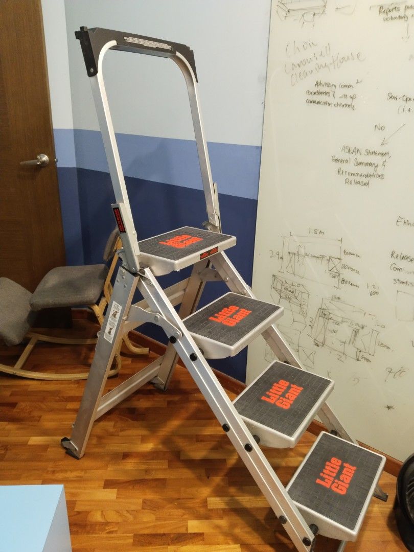 Little Giant 4-Step Foldable Safety Steps Ladder, Furniture & Home ...