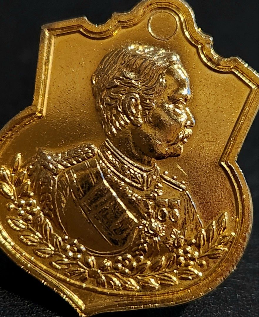 LP Pern "King Rama V" (1992) Phra Piya Maharaj Model - Thai Amulet ...