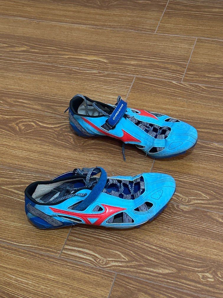 Mizuno Chrono Inx 9 spike shoes