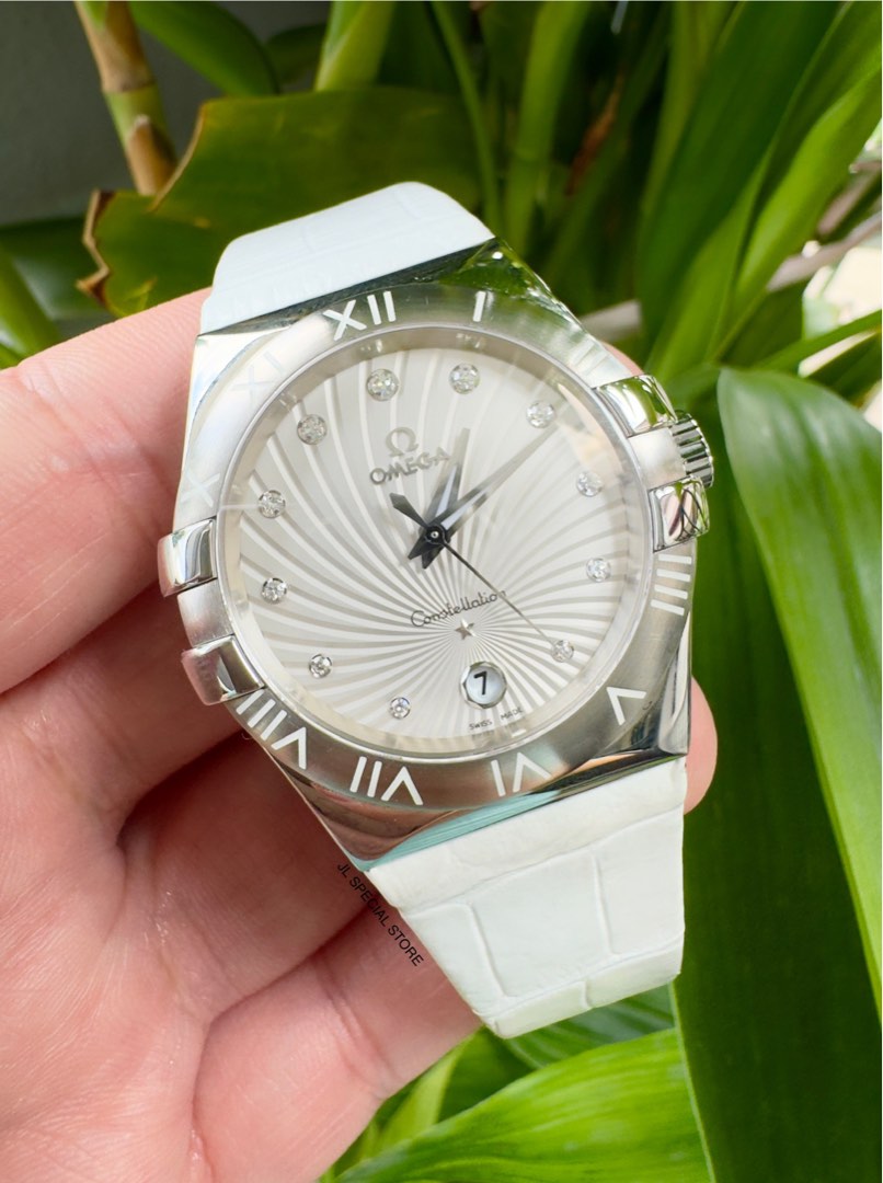 Omega Constellation White Dial with 11 Diamonds, Women's Fashion ...