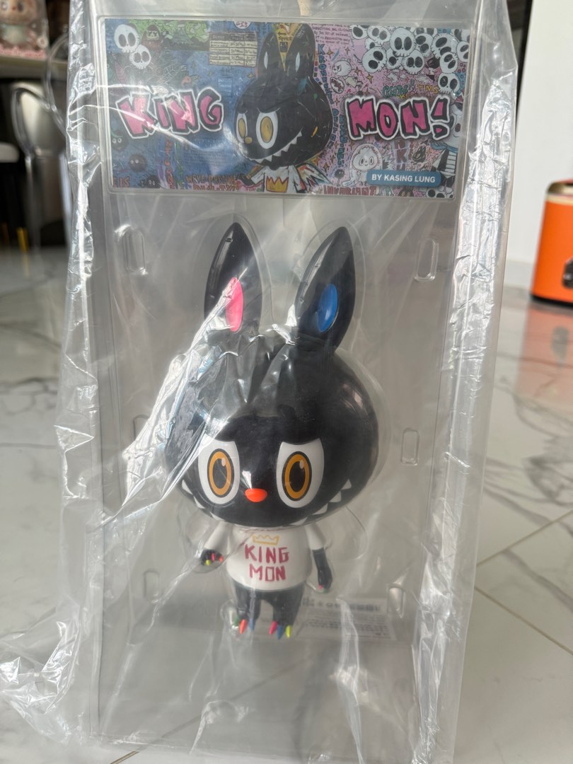 Popmart Labubu King Mon, Hobbies & Toys, Toys & Games on Carousell