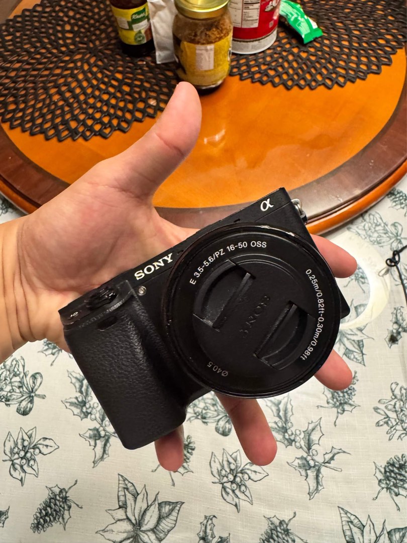 Sony A6300 mirrorless Camera, Photography, Cameras on Carousell