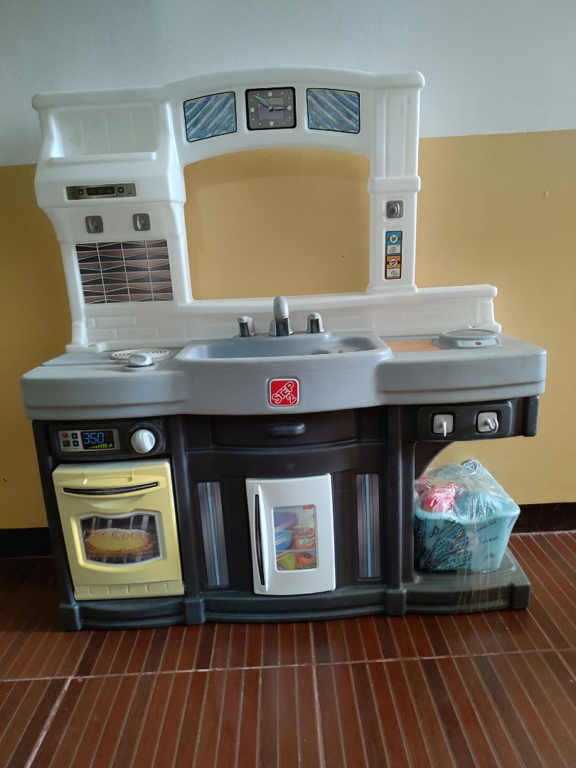 Step2 Modern Cook Kitchen Pretend Playset, Hobbies & Toys, Toys & Games ...