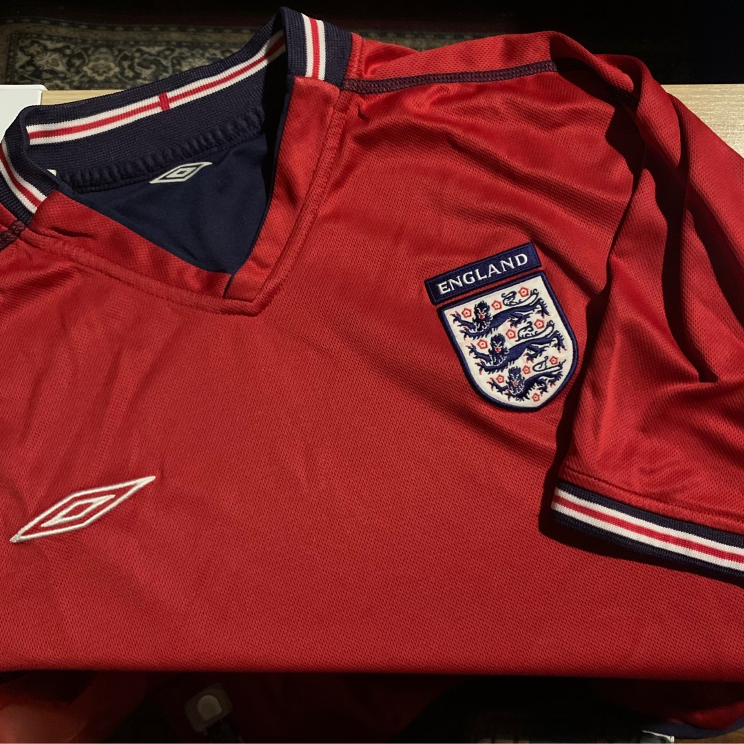 Vintage England 2002 away kit reversible, Men's Fashion, Activewear on ...