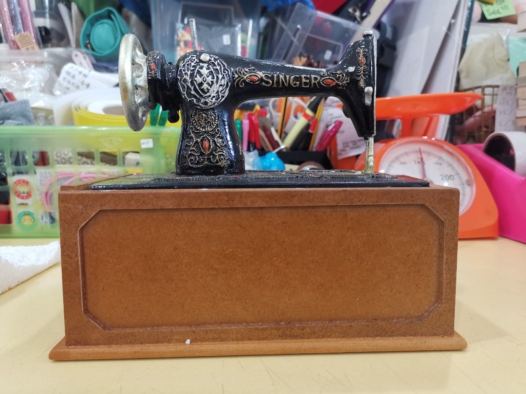 Vintage Style Home Decoration Table Decor Singer Miniature Classic ...