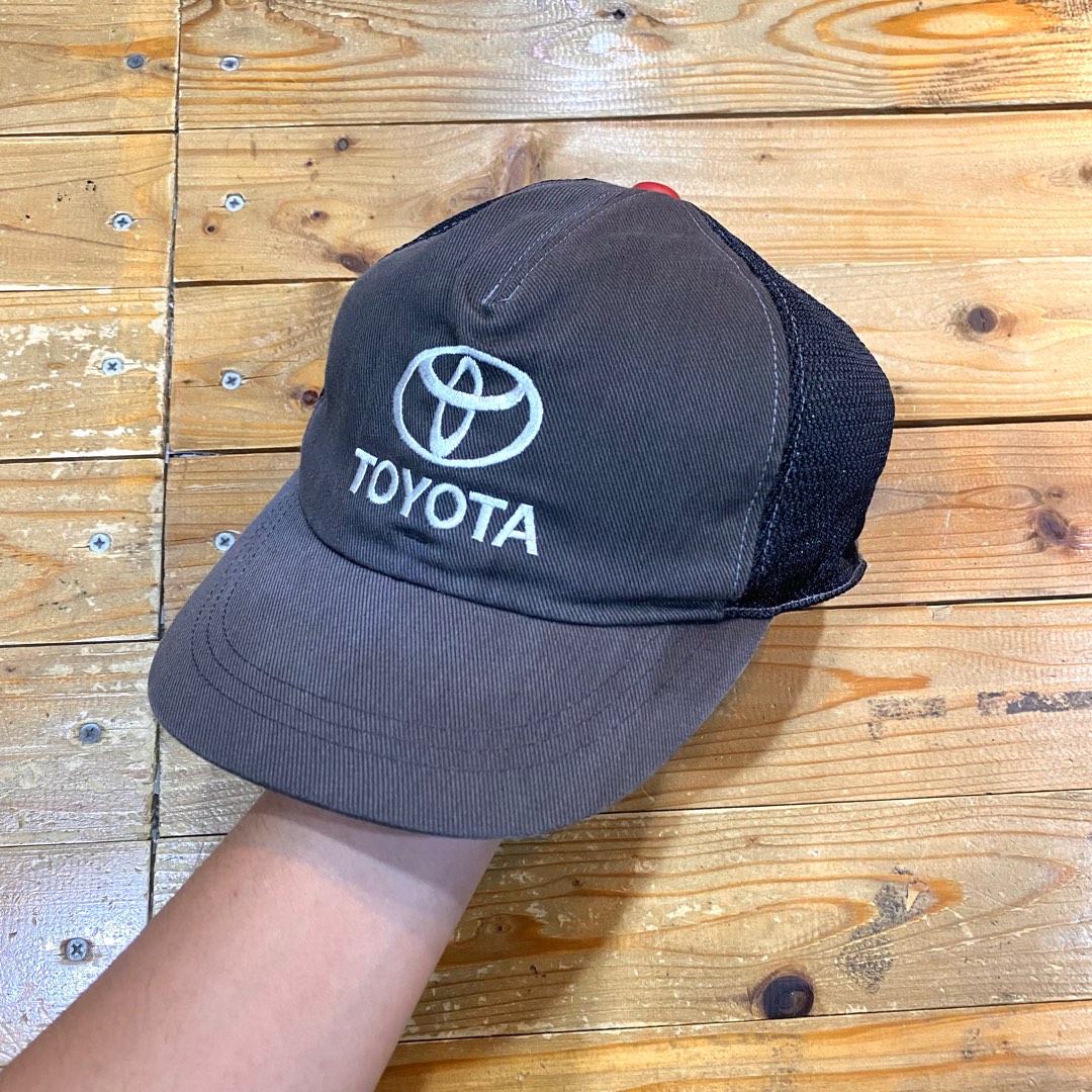 VINTAGE TOYOTA CAP, Men's Fashion, Watches & Accessories, Cap & Hats on ...