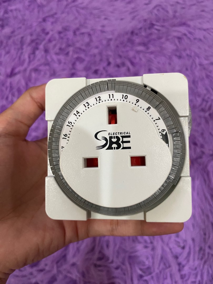 13a Plug In 24 Hour Timer Switch Socket Tv And Home Appliances Electrical Adaptors And Sockets On