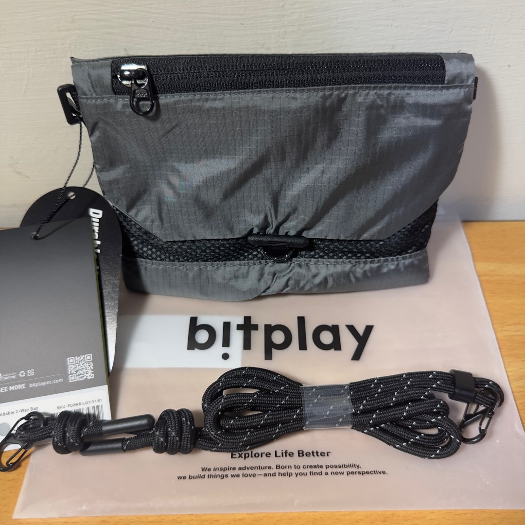 【bitplay】Foldable 2-Way Bag 超輕量翻轉口袋包 -銀河灰 #25母親節, 書籍、休閒與玩具, 旅遊相關用品, 旅行必需品及用品在旋轉拍賣