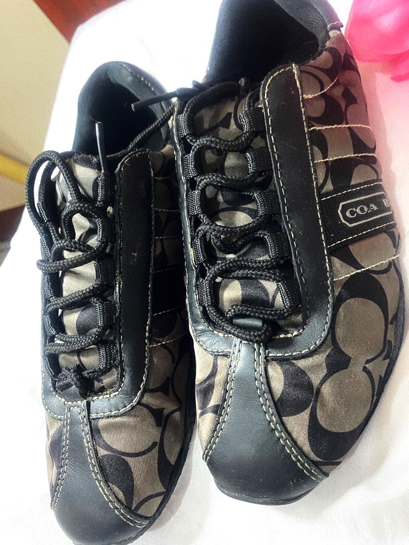 Coach shoes original, Women's Fashion, Footwear, Sneakers on Carousell