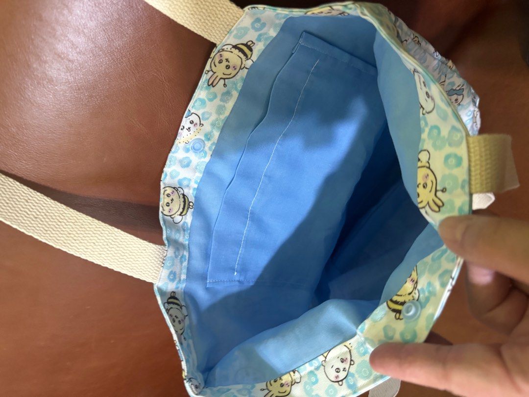 DIY Chiikawa 日本布 多用途袋 有外袋 有內袋, 女裝, 手袋及銀包, 多用途袋 - Carousell