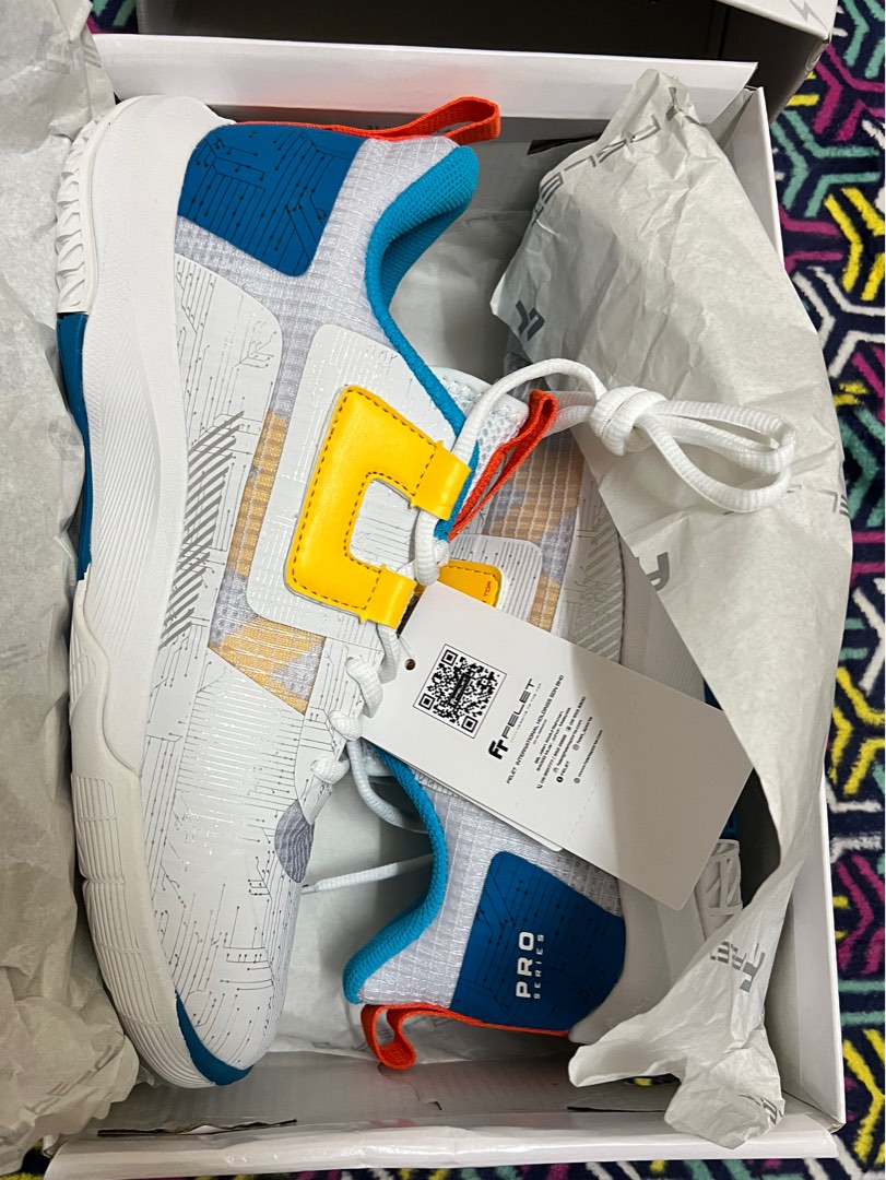 Felet Flash Pro Series, Sports Equipment, Sports & Games, Racket & Ball ...