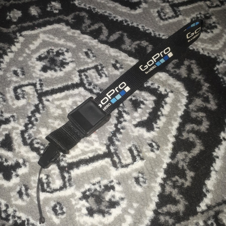 Hand Strap GOPRO Logo, Serba Serbi, Others di Carousell