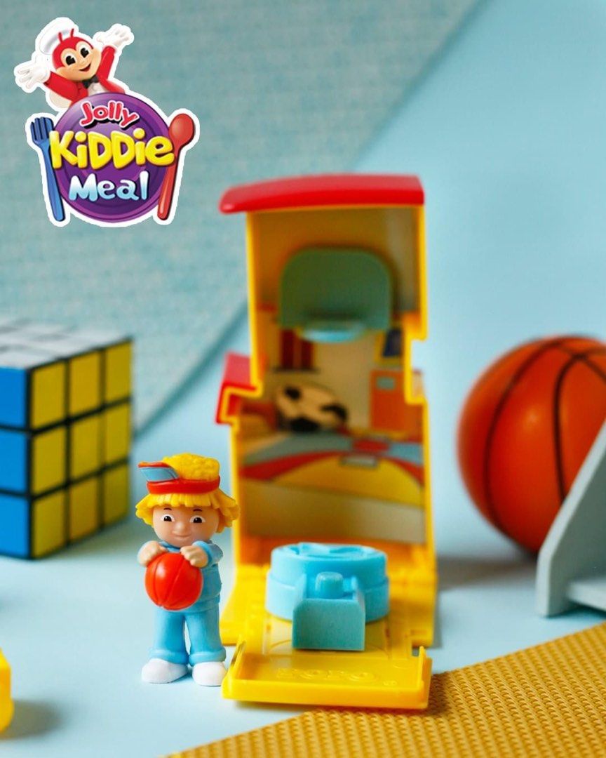 Jollibee Kiddie Meal Fun House set 4pcs (Twirlie Missing), Hobbies ...