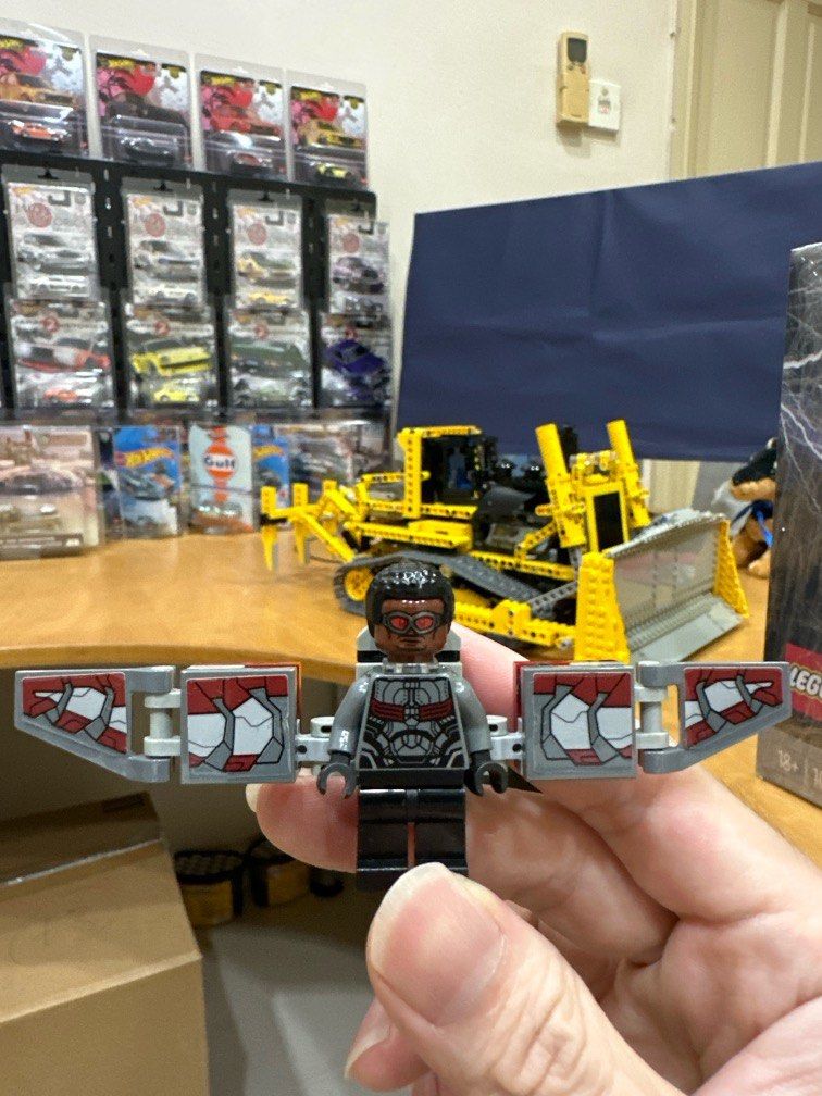 Lego Falcon Minifig from set 76104, Hobbies & Toys, Toys & Games on ...