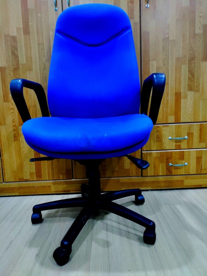 Moving Sale : ultra comfort , ergonomic high quality chair, Pristol ...