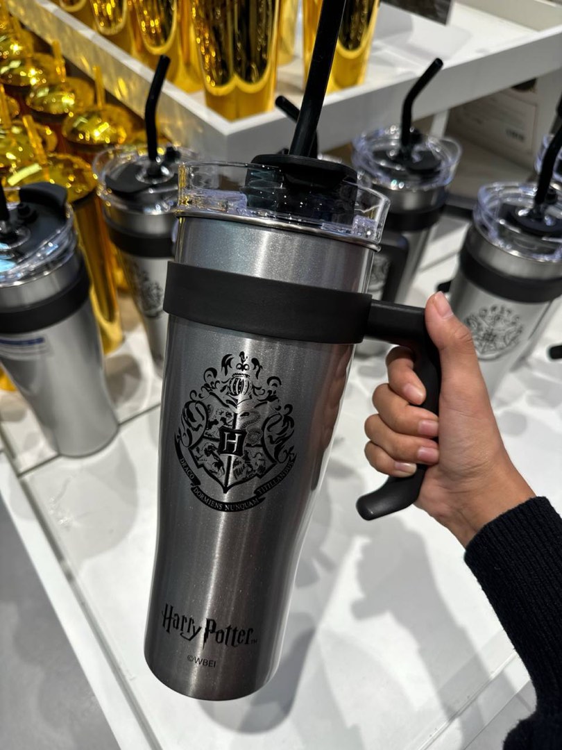 Miniso x harry potter tumbler, Furniture & Home Living, Kitchenware ...